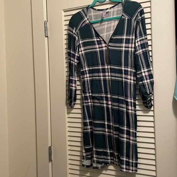 Alya | Dresses | Alya Green Plaid Dress With Zipper And Belt | Poshmark